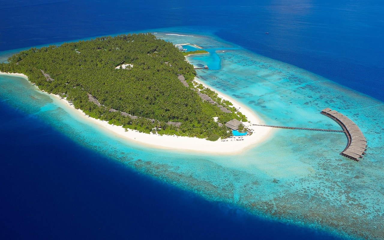Filitheyo Island Resort — Join UP!