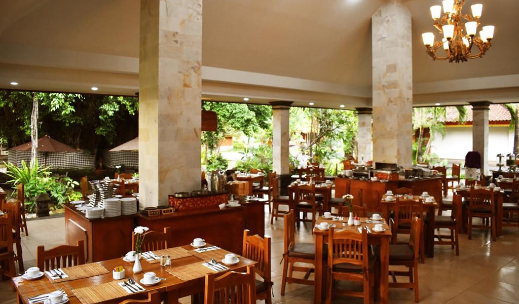 Тур на отдых в отеле Inna Bali Beach Resort 4* в Санур, Индонезия (о ...