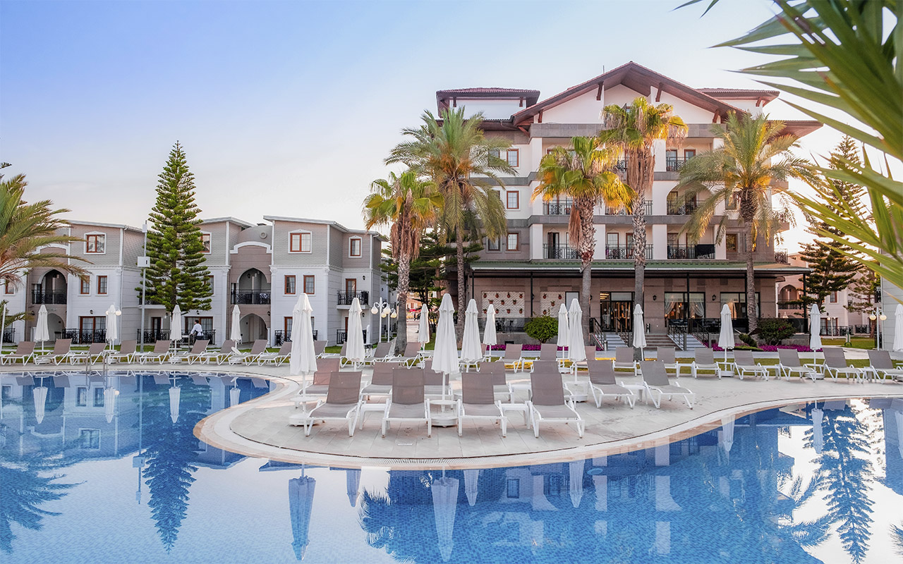 Тур на отдых в отеле Euphoria Barbaross Beach Resort 5* в Манавгат ...