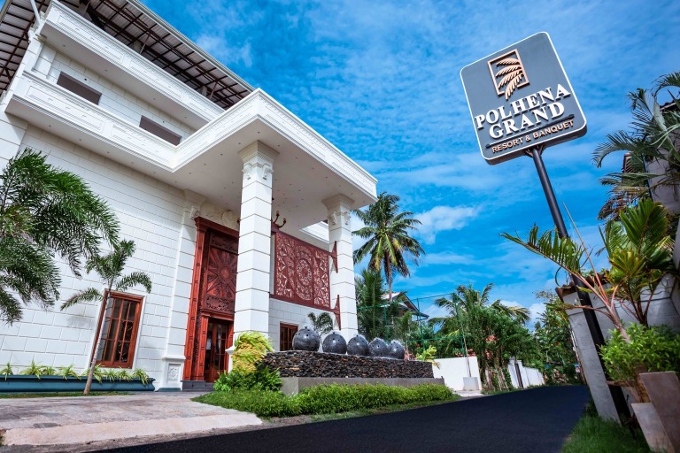 Тур на отдых в отеле Polhena Grand Resort 3* в Южное поб. - Мирисса ...