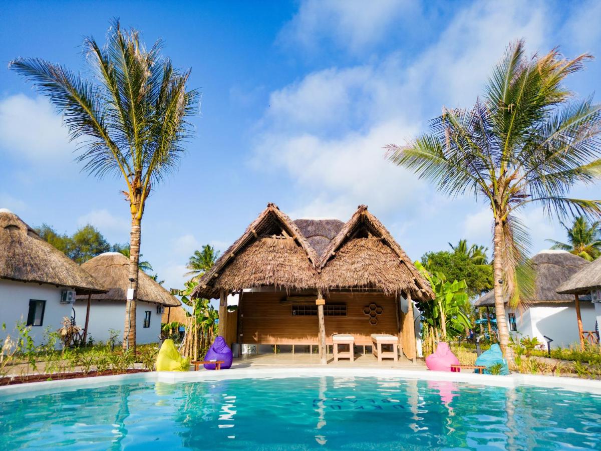 Тур на отдых в отеле Turkuaz Beach Zanzibar Hotel 5* в Кивенгва ...