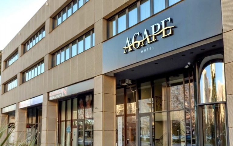 Тур на отдых в отеле Hotel Agape 4* в Бар Монтенегро, цены на путевки ...